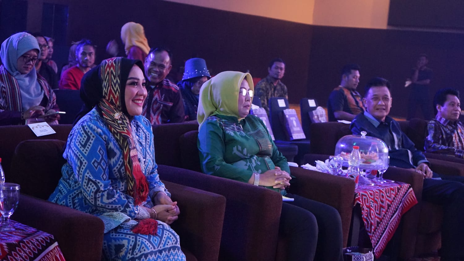 Suraidah Dorong Praktek Menenun Jadi Mata Pelajaran Muatan Lokal di SD ...